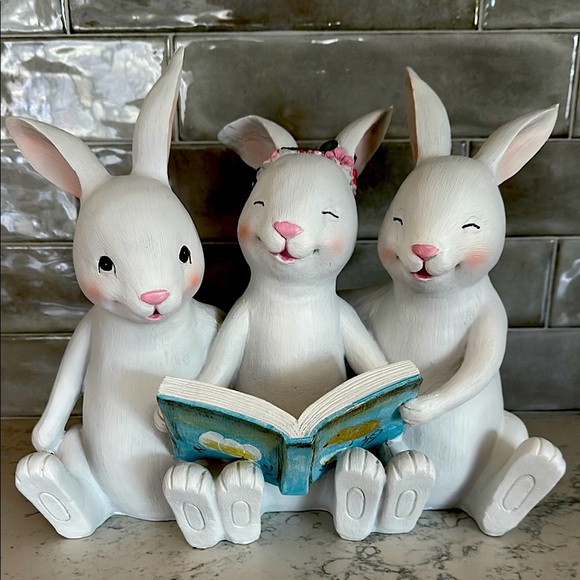 Accents | Charming White Bunny Trio Figurine | Poshmark